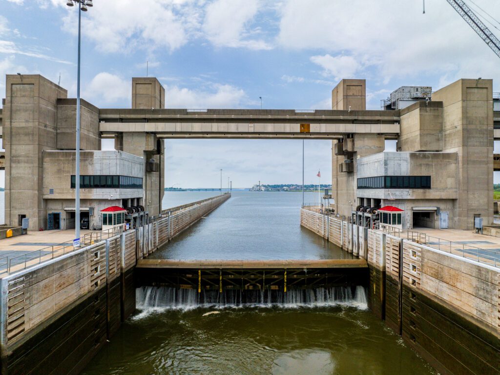 Melvin Price Locks & Dam Main Lock Overlook Alterations | Alberici